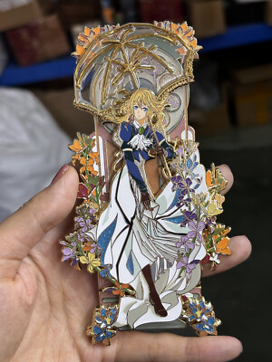 Violet Evergarden Figure Double-Deck Oversized Metal Enamel Pin Bagde ...