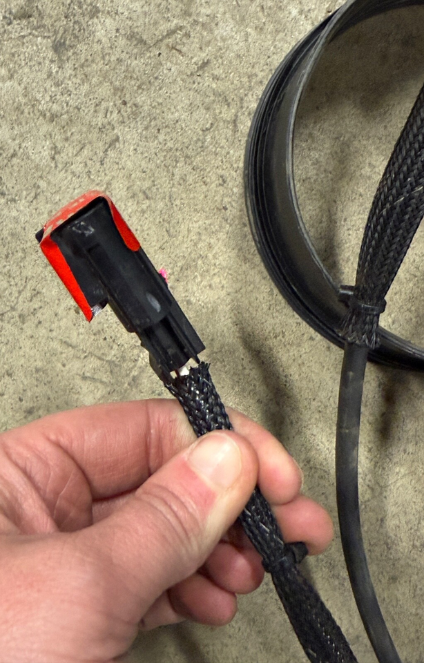 Emission Reduction Fluid Tank Reservoir 22902615- 2015 Chevy | eBay