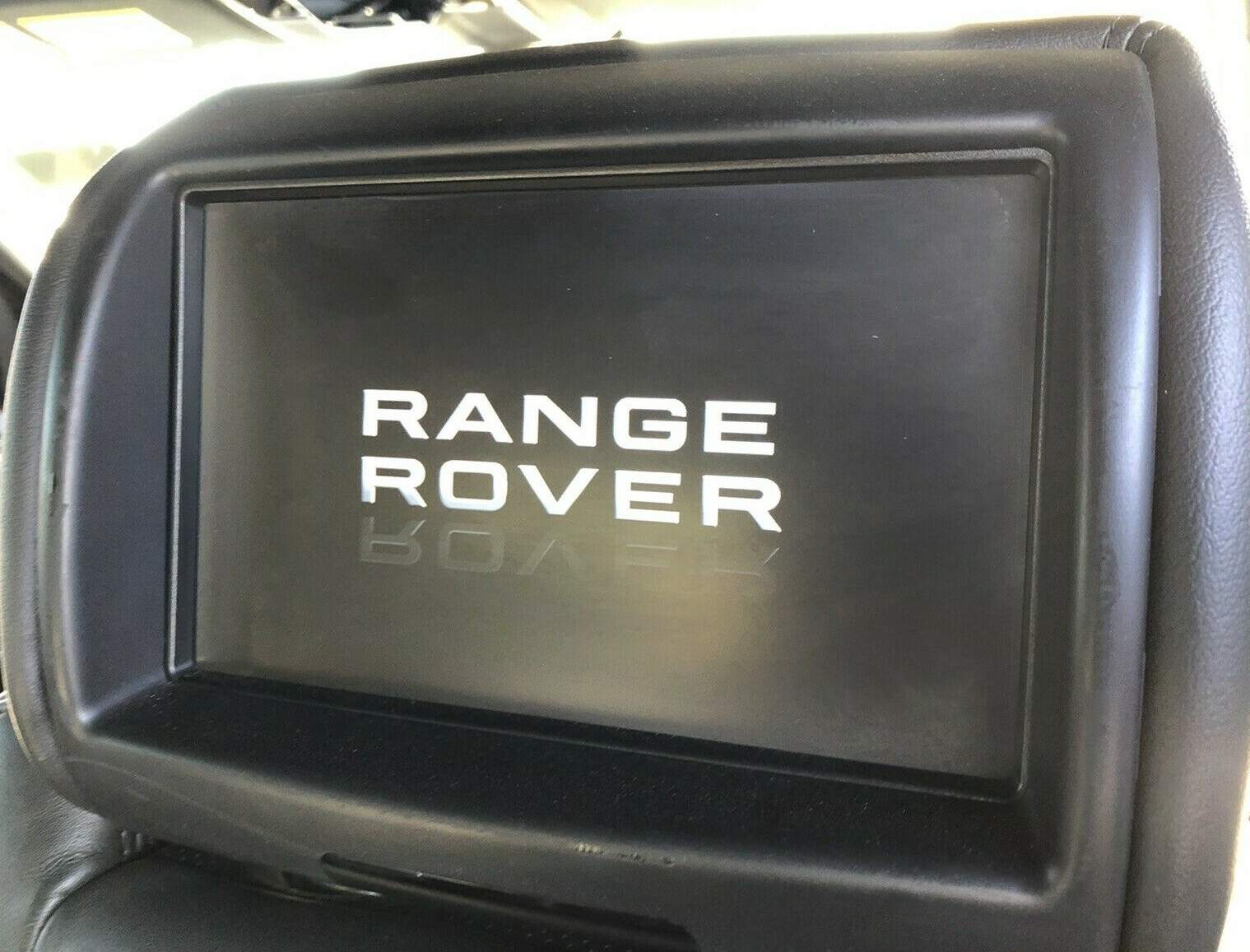 2012 2013 2014 2015 Land Rover Range Rover REAR ENTERTAINMENT AH42 ...