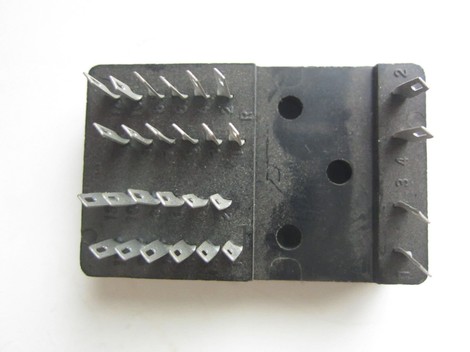 GTE PP-50324-1 28-Pin Relay Base Socket, Used | eBay