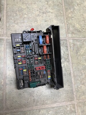 BMW E90 E91 E92 E93 X1 335i 328i M3 325i 330i 323i 335d Fuse Box ...