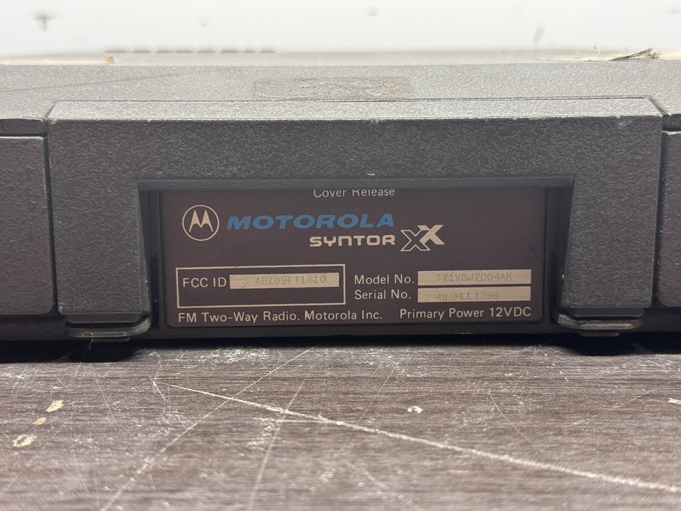 Motorola Syntor X9000 Radio W/ Accessories | eBay