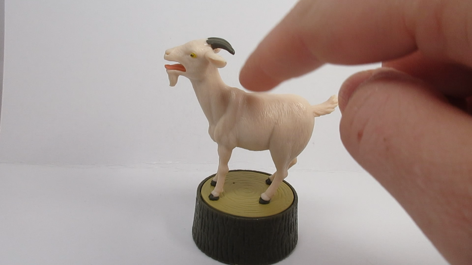 Screaming Goat Desk Toy Makes Sound Decoration Party Gag Gift - MUST ...