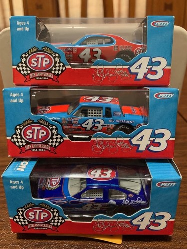 2004 Richard Petty #43 STP 50th Anniversary 1:64 3 NASCAR set Mail-in ...