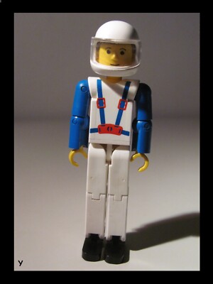 LEGO : Technic Figure ~ Man with blue suspenders pattern / 8712 ...