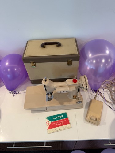 Super Rare Tan Singer 221-J Featherweight Sewing Machine With Original ...