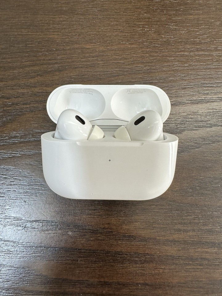 AirPod Pro 2nd Generation MagSafe Charging Case with Lightning Port | eBay