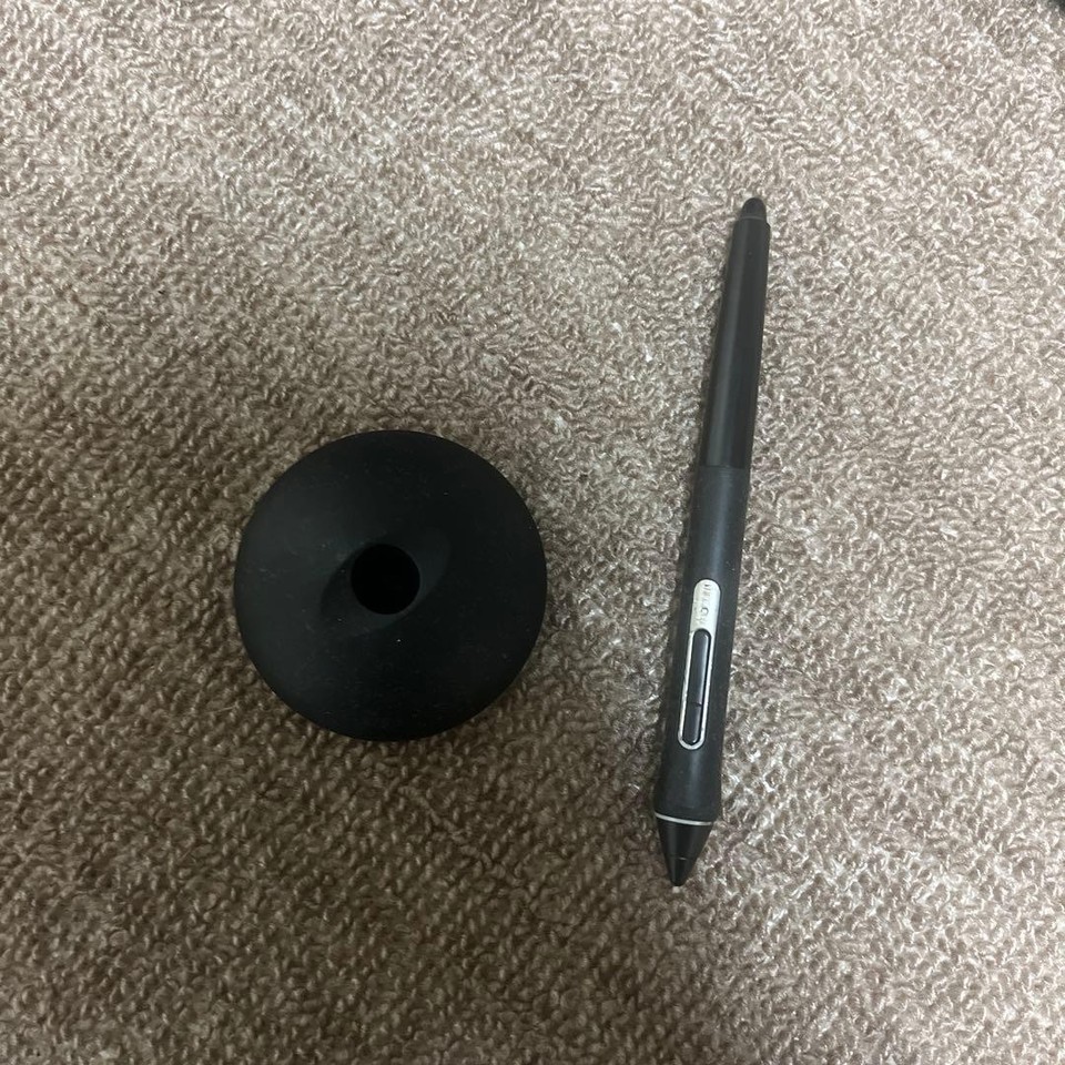 Wacom Intuos Pro PTH-651 Pen Tablet with Pen and Stand, Cable Included ...