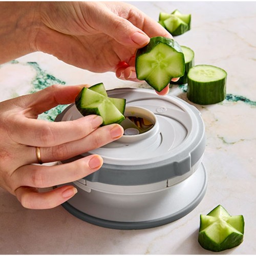NEW Pampered Chef Decorative Food Cutter Item # 101393 | eBay