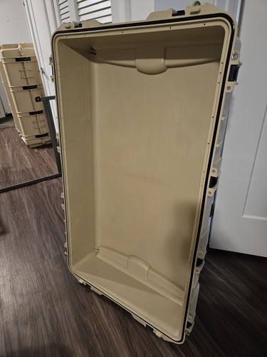 Explorer Case 10840 Empty, W/ Metal Clips And Butterfly Latches. No ...