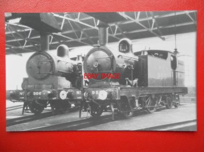 PHOTO LNER CLASS X2 LOCO NO 957 AND 208X ON SHED | eBay UK