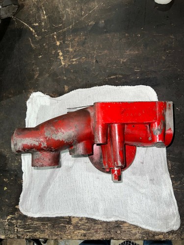 Cummins ISX15 Water Coolant Filter Base Inlet 3681446, 3681156, 4318607 ...