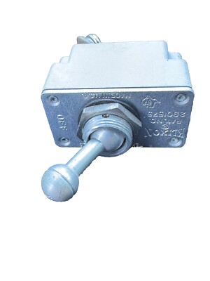 Klixon Aircraft Toggle Circuit Breaker 7270-1-5, MS24509-A-5, 5A | eBay