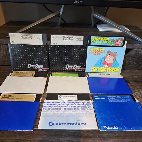 Commodore 64 Educational Floppy Disk Lot (Sesame Street,Mavis Beacon ...