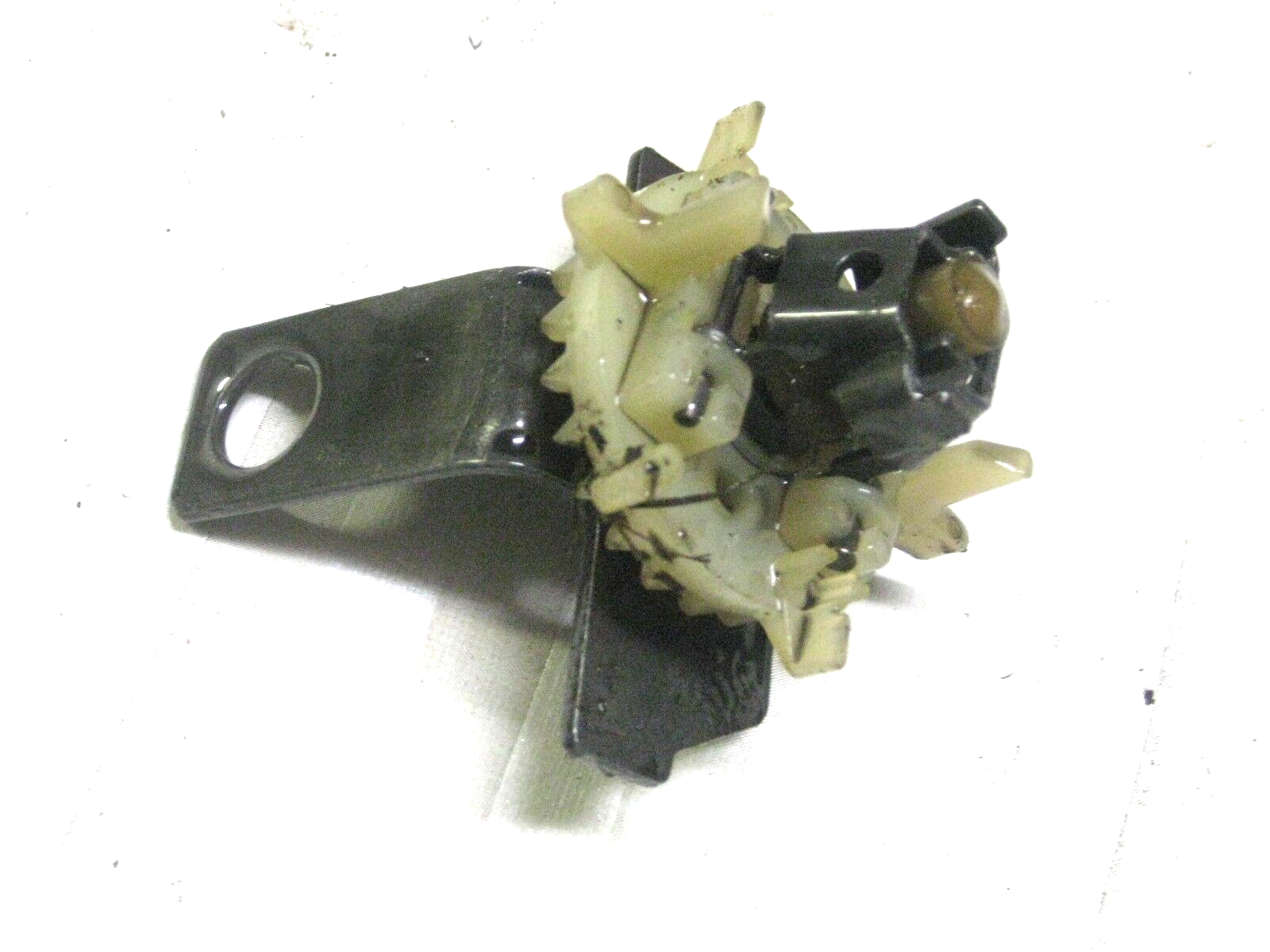 Briggs and Stratton 123K02-0235-E1 Engine Governor Oil Slinger Part ...