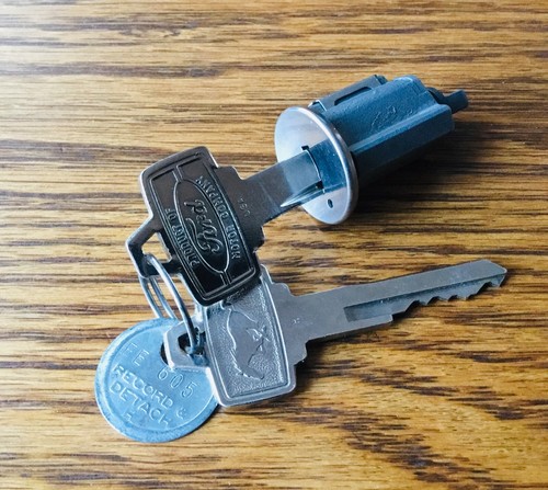 1964.5~1966 Ford Mustang IGNITION LOCK CYL w/LOGO KEYS vtg Shelby C5ZZ ...