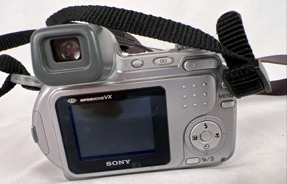 Lot Of 3 Digital Cameras Sony Steady shot, Panasonic, Canon *Untested ...
