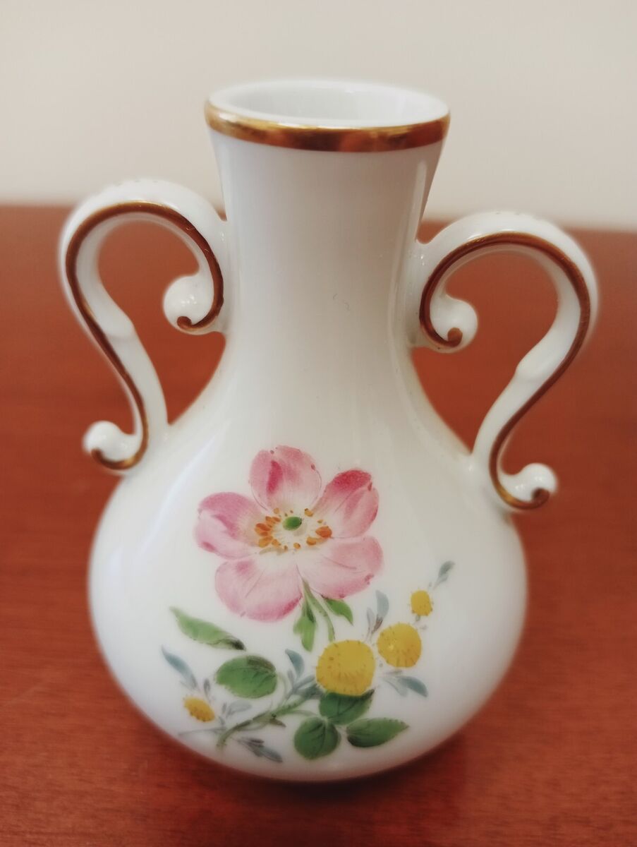 Meissen Miniature Porcelain Perfume Bottle no Stopper 2 1/2 Meissen Miniature Porcelain Perfume Bottle no Stopper 2 1/2