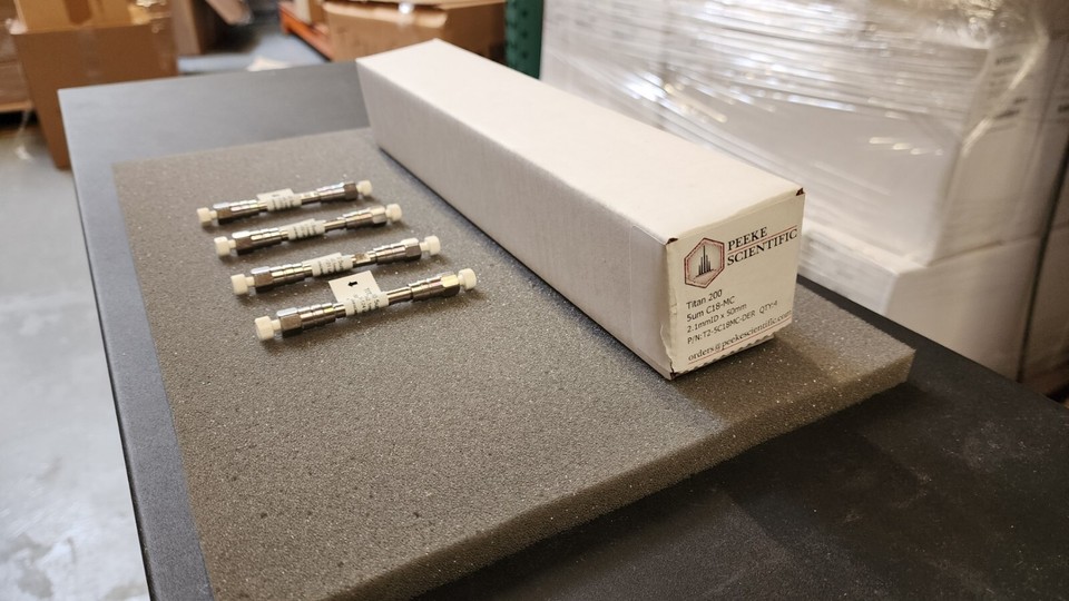 Peeke Scientific C18 HPLC Column, 5 μm particle size, 2.1 mmID x 50 mm ...