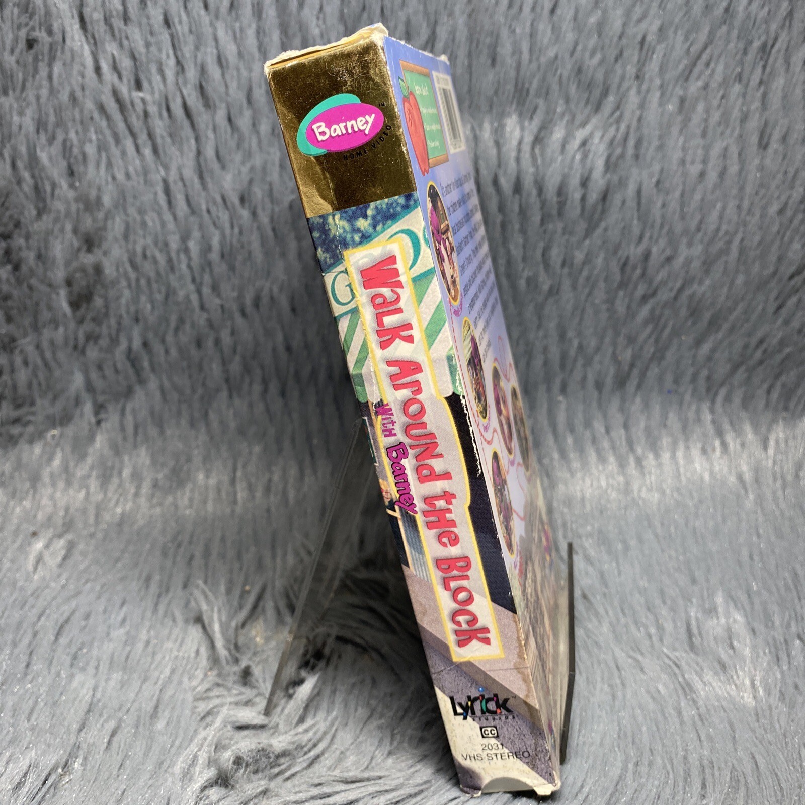 Barney - Walk Around the Block with Barney | Grelly USA