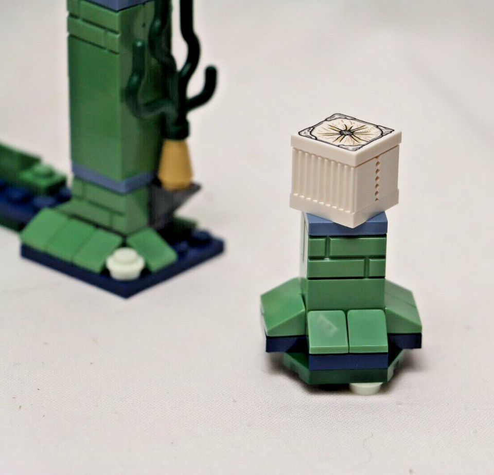 Lego DC Comics 76085: Battle of Atlantis Aquaman Guard x2 Parademon ...