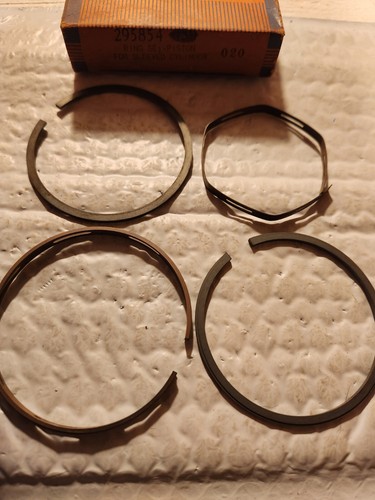 NOS GENUINE BRIGGS & STRATTON RING SET-020 295854 140201 140202 40231 ...