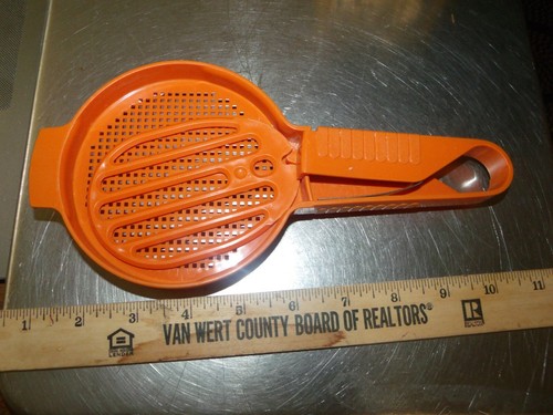 Tupperware 1689 Orange Sift-It Hand Held Flour Sifter | eBay