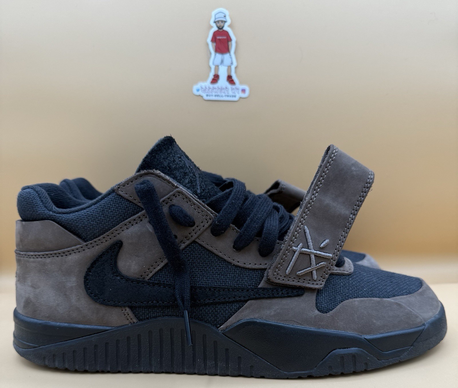 Travis Scott Jumpman Jack Dark Mocha Size 10 - Gem