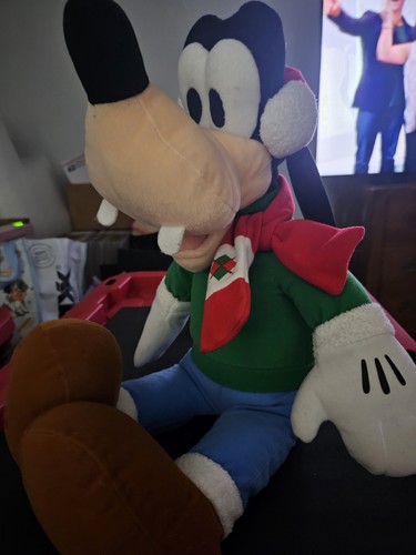 Disney Goofy With Scarf And Ear Muffs Holiday Cute | eBay
