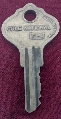 Vintage Brass Key Cole National EL8 Cleveland Ohio Appx 1.75" Locks ...