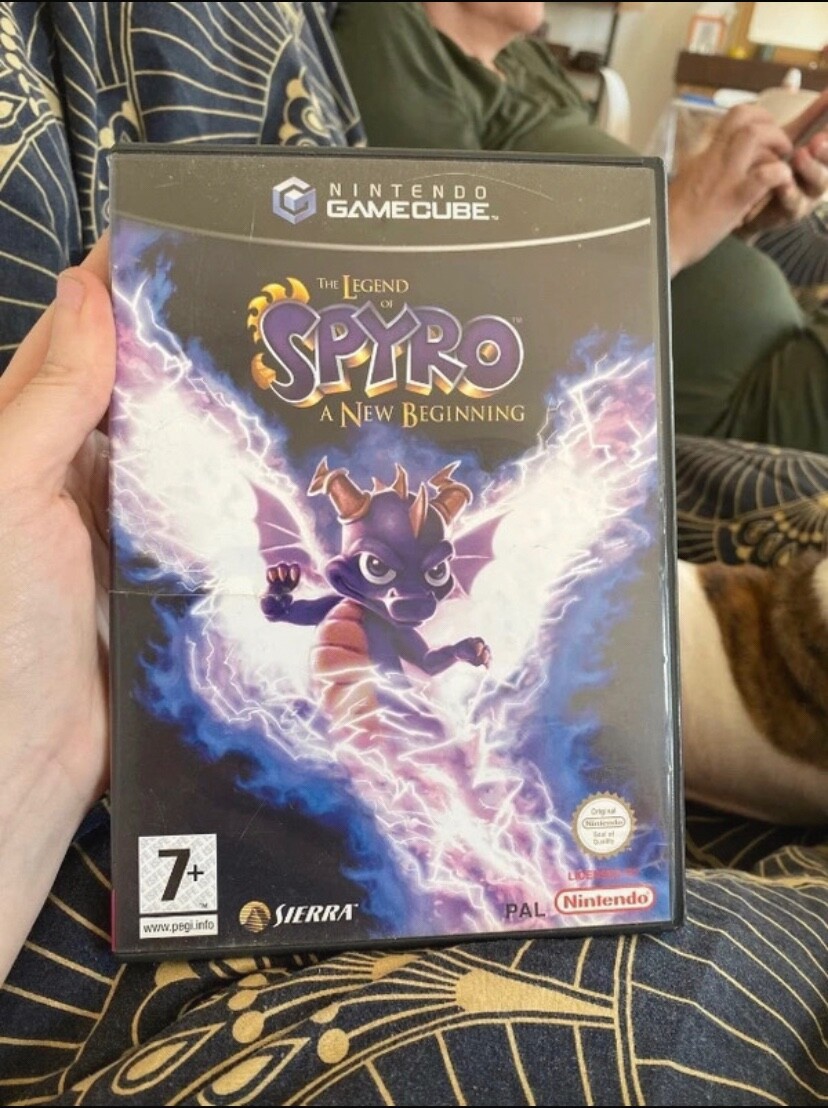 The Legend of Spyro: A New Beginning Game Cube - Prix - Photo ...