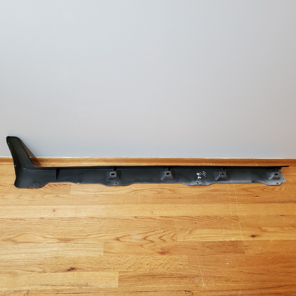 NOS Vintage 1985-87 Toyota MR2 Rocker Panel Moulding RH Super Silver ...