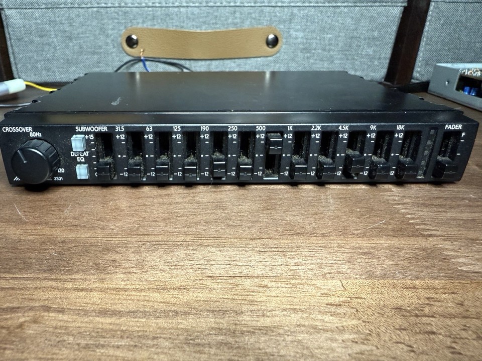 ALPINE 3331 Graphic Equalizer EQ 11-Band Pre-Amp | eBay