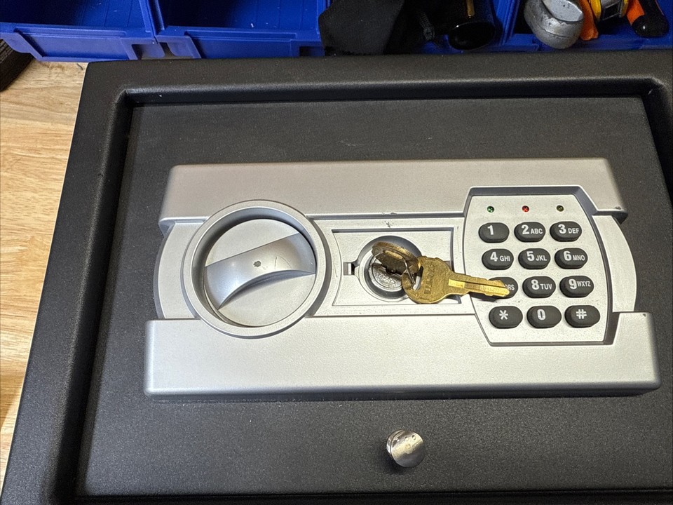 Stack-On PDS-500 Drawer Safe with Electronic Lock to secure items easy ...