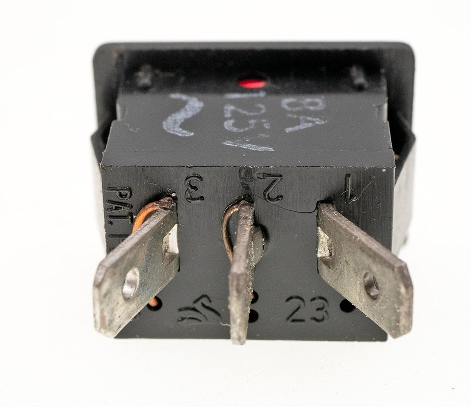 Swann Industries Illuminated Rocker Switch, S23.02, SPST - 125V 8A, Red ...