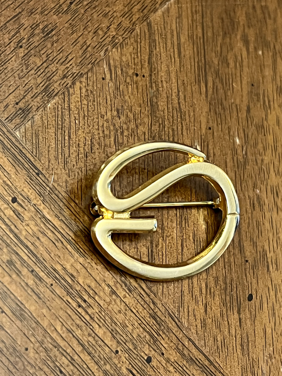 Vintage St. John Signature Emblem Logo Brooch Gold To… - Gem