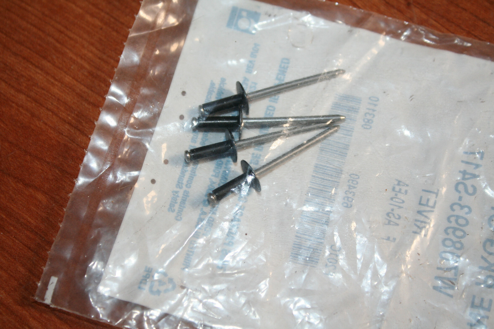 NOS Ford Exterior Moulding Trim Rivets Black W708993-S417 Expedition ...