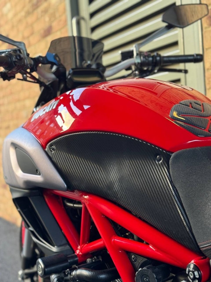 DUCATI DIAVEL 2012 - 10,000 miles | eBay UK