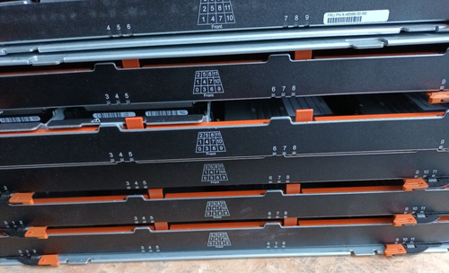 NetApp NAJ-1503 E2800 60-Bay 4RU Hybrid-Flash Storage Array System ...