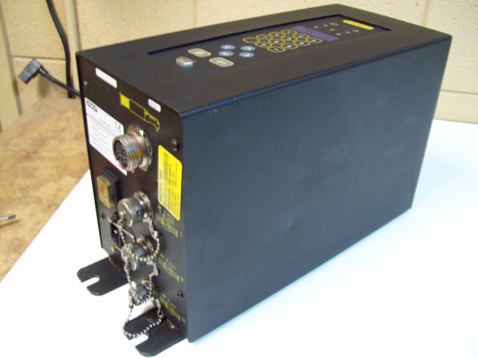 STANLEY Q2001-010-001 CONTROLLER 1PH 10AMP 110/220VAC 50/60HZ - USED ...