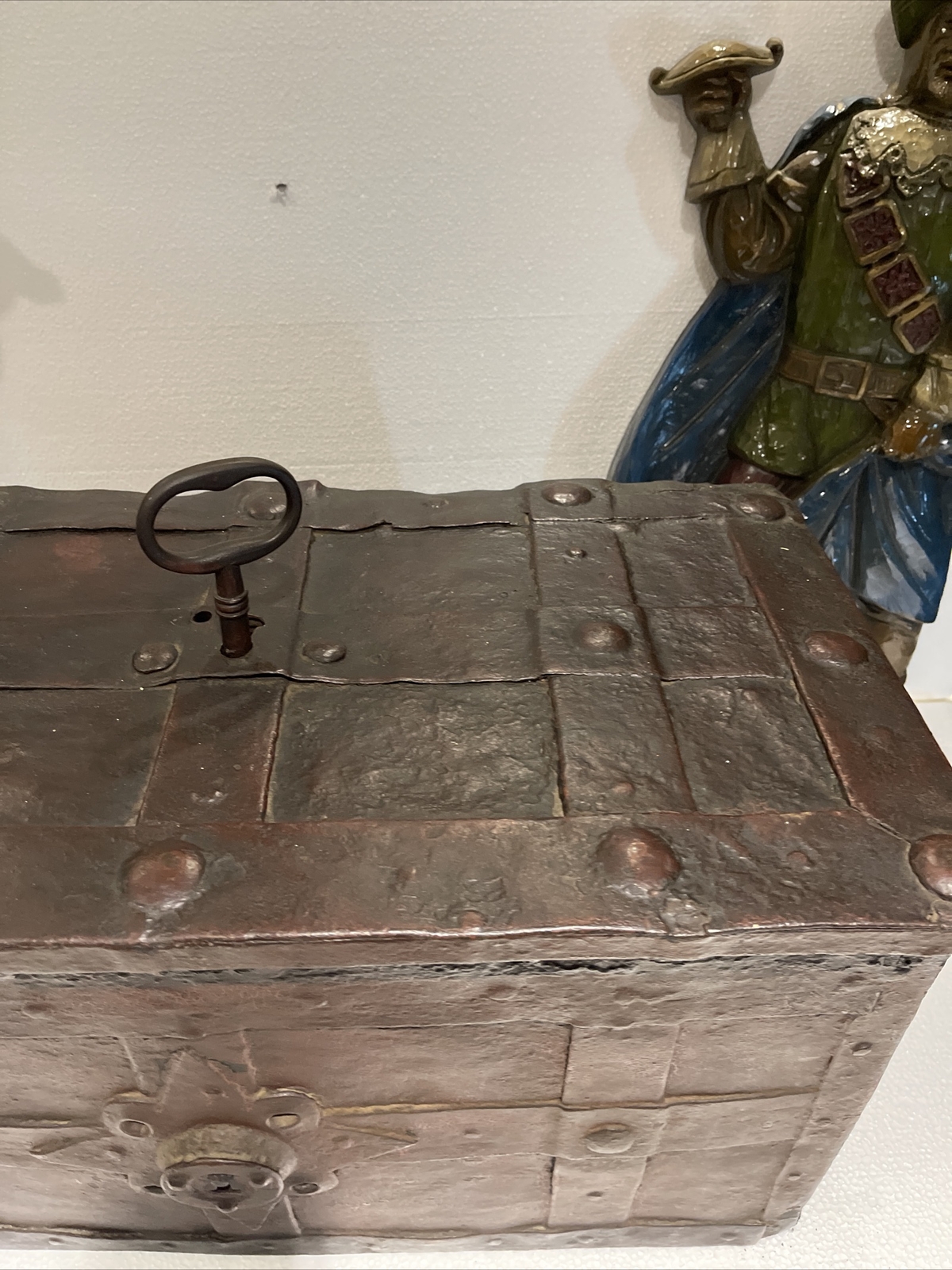 ARMADA STRONG BOX NUREMBERG TREASURE CHEST 1600's PIRATE GOLD COINS ...