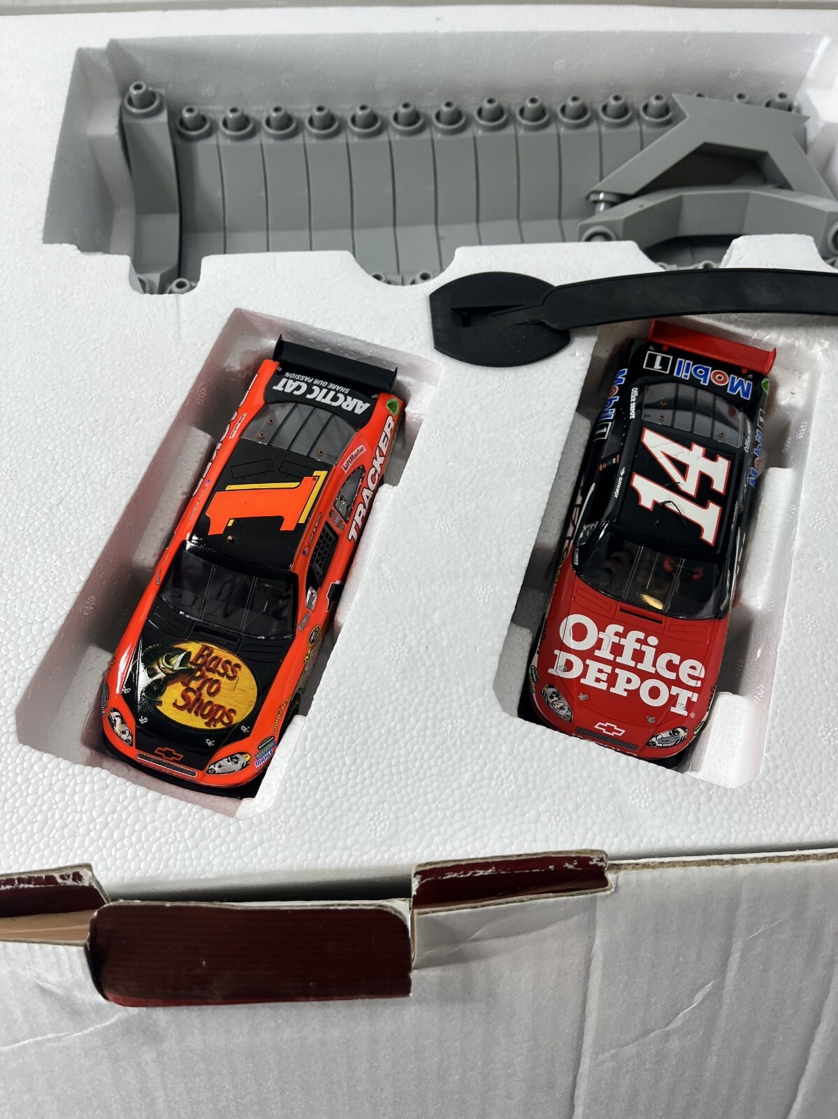 SCX 1:32 Scale Super Speedway RaceTrack Nascar Bass Pro Shops Tony ...