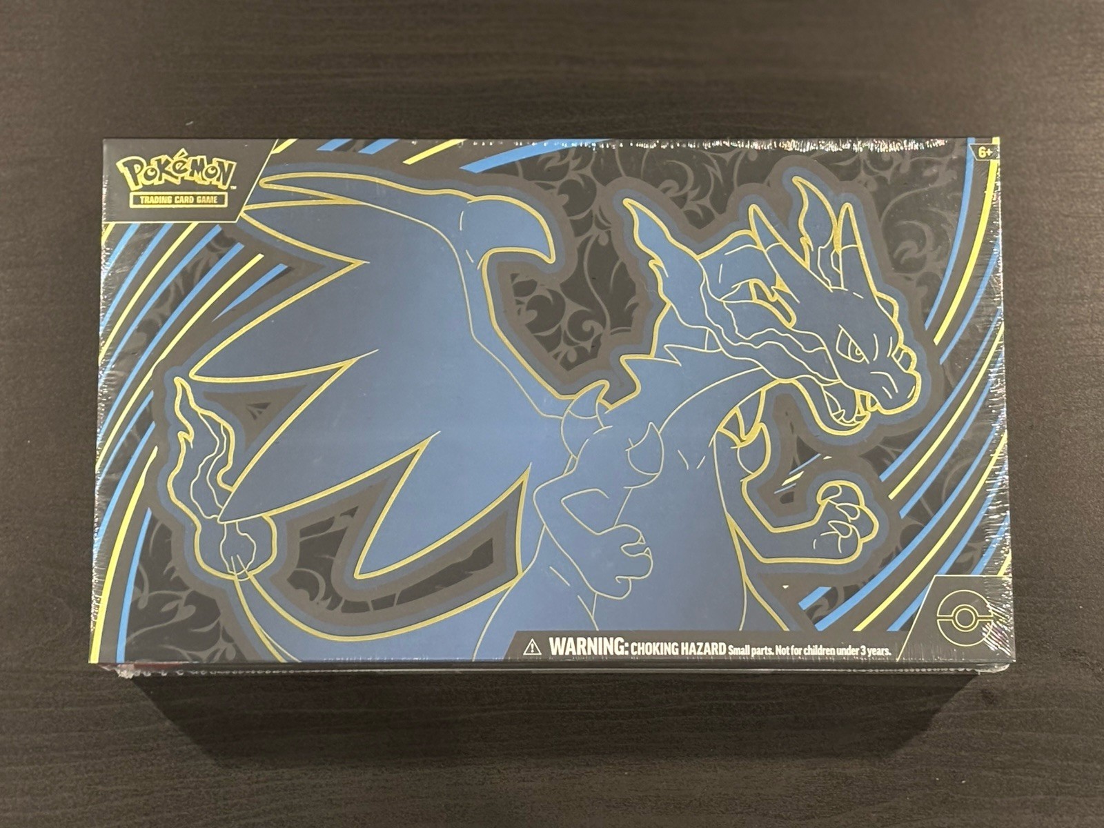 Pokémon TCG Mega Charizard EX Ultra Premium Collection Box