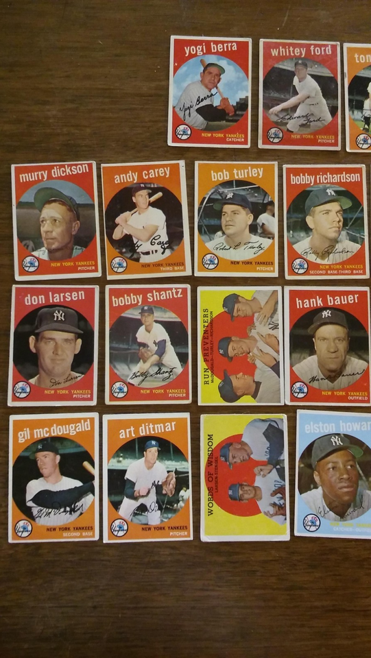 NEW YORK YANKEES 1959 TOPPS TEAM SET (31) HAS HIGH #s,BERRA,FORD,NO ...