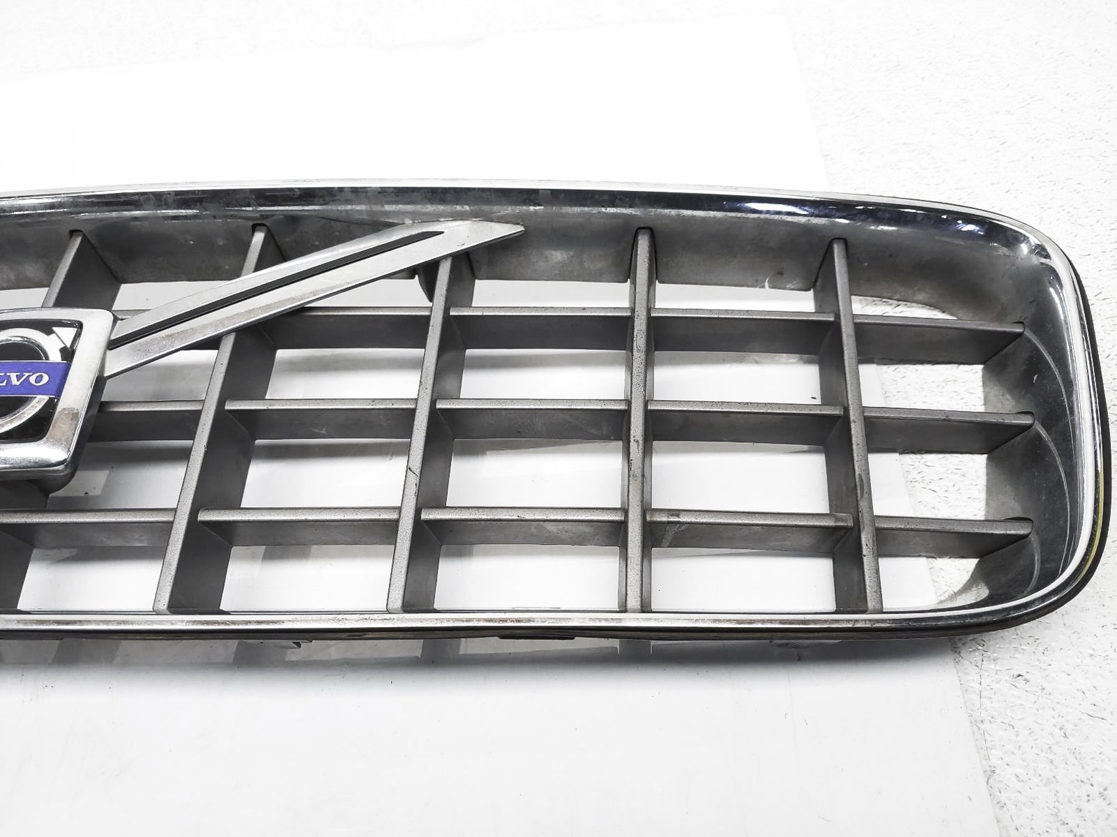 2005-2006 Volvo Xc90 4.4L Front Upper Grille Grill 8693950 | eBay