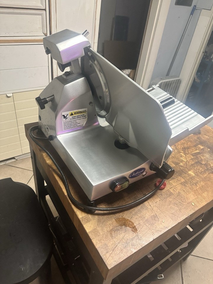 Globe C12 Chefmate 12" C-Series Manual Food Slicer, 1/4-HP, NSF ...