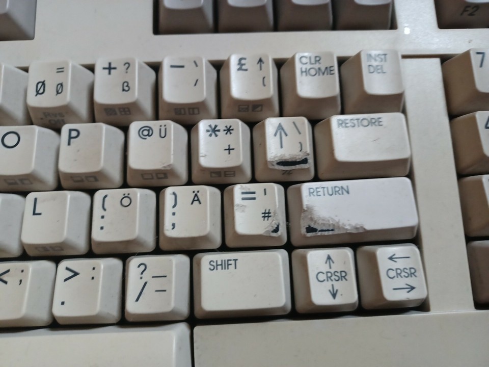 RARE Commodore 128D (DCR) Computer - Boots and Computes! German ...