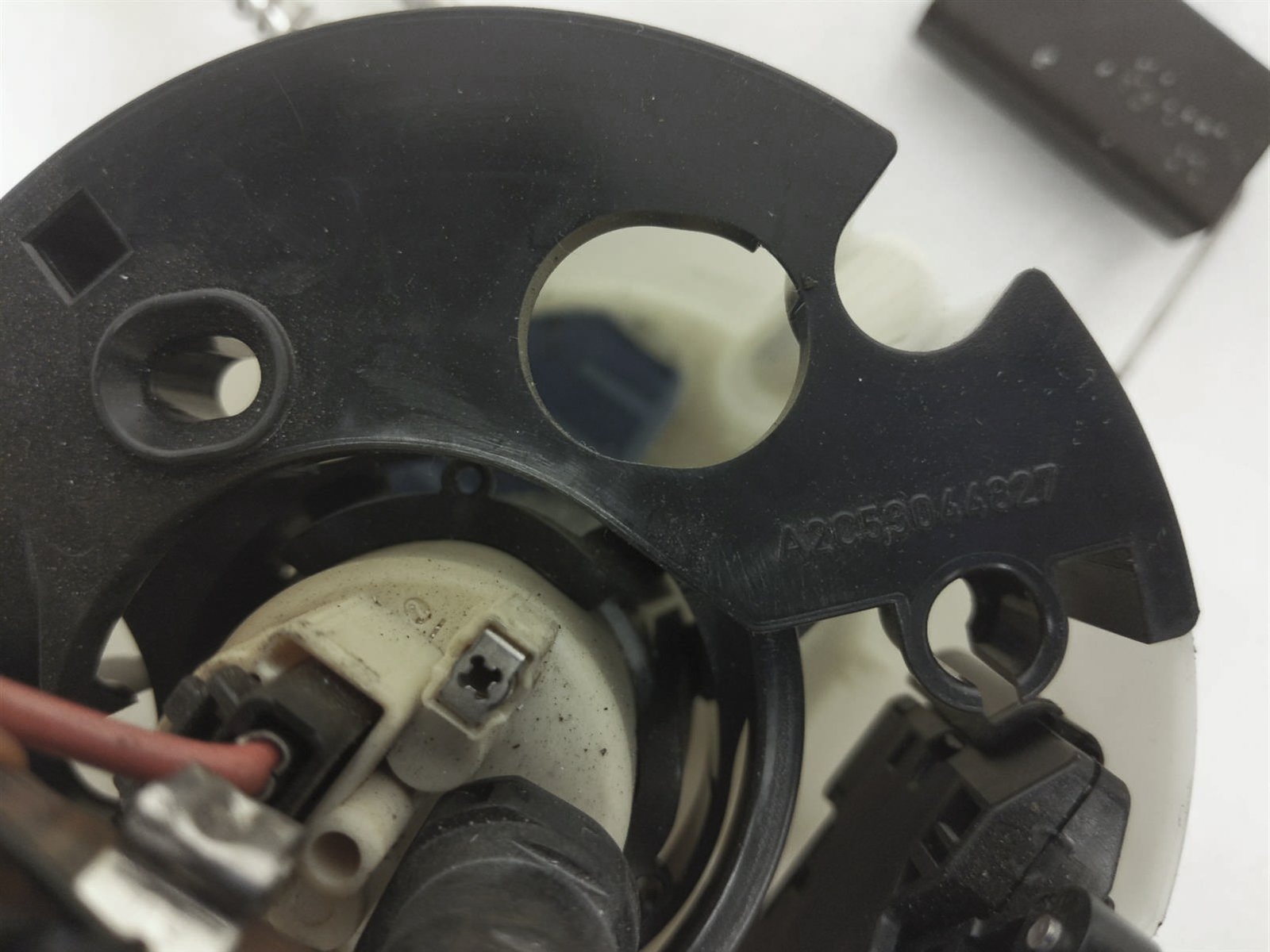 2006 2007 2008 2009 2010 2011 Audi A6 Gas Fuel Tank Pump 4F0-919-087-F ...