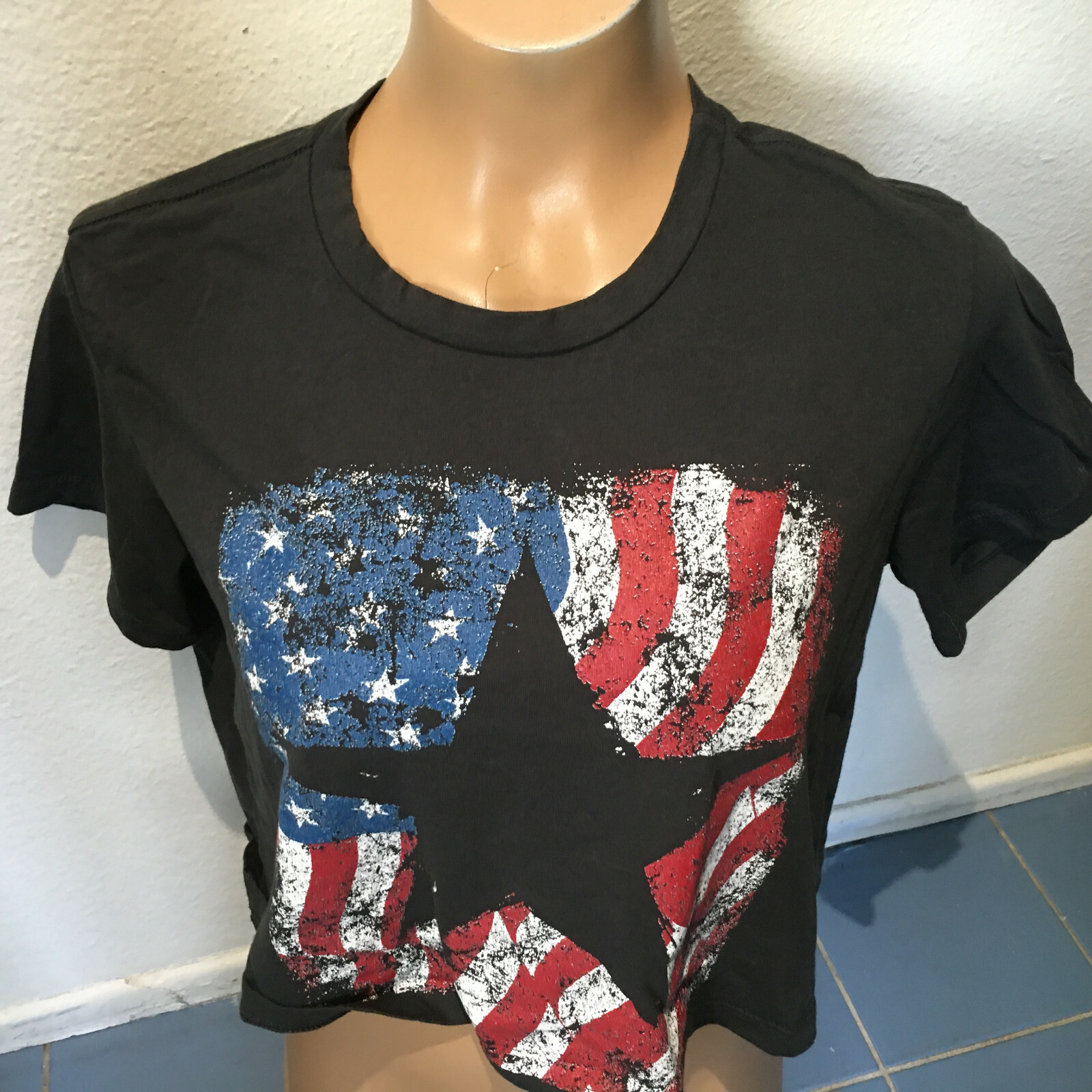 ZUTTER BLACK American Flag Star Graphics Short Sleeve Crop T-Shirt - Sz ...