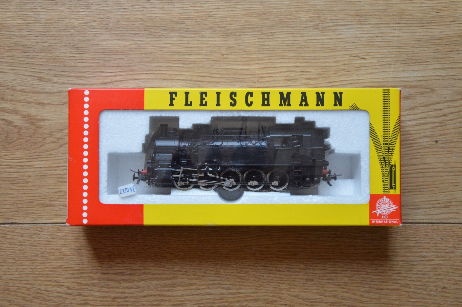 Fleischmann H0 International 4095 Tenderlok in OVP